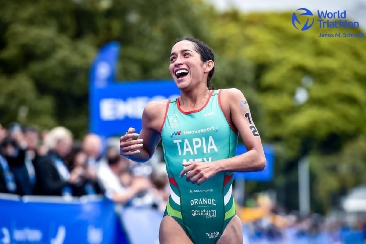 ¡Histórico! Rosa María Tapia gana la plata para México en el Triatlón ...